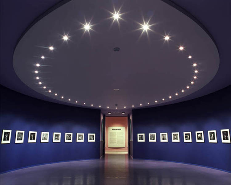 Chessmen, 1987 - 1988 | Erwin Olaf