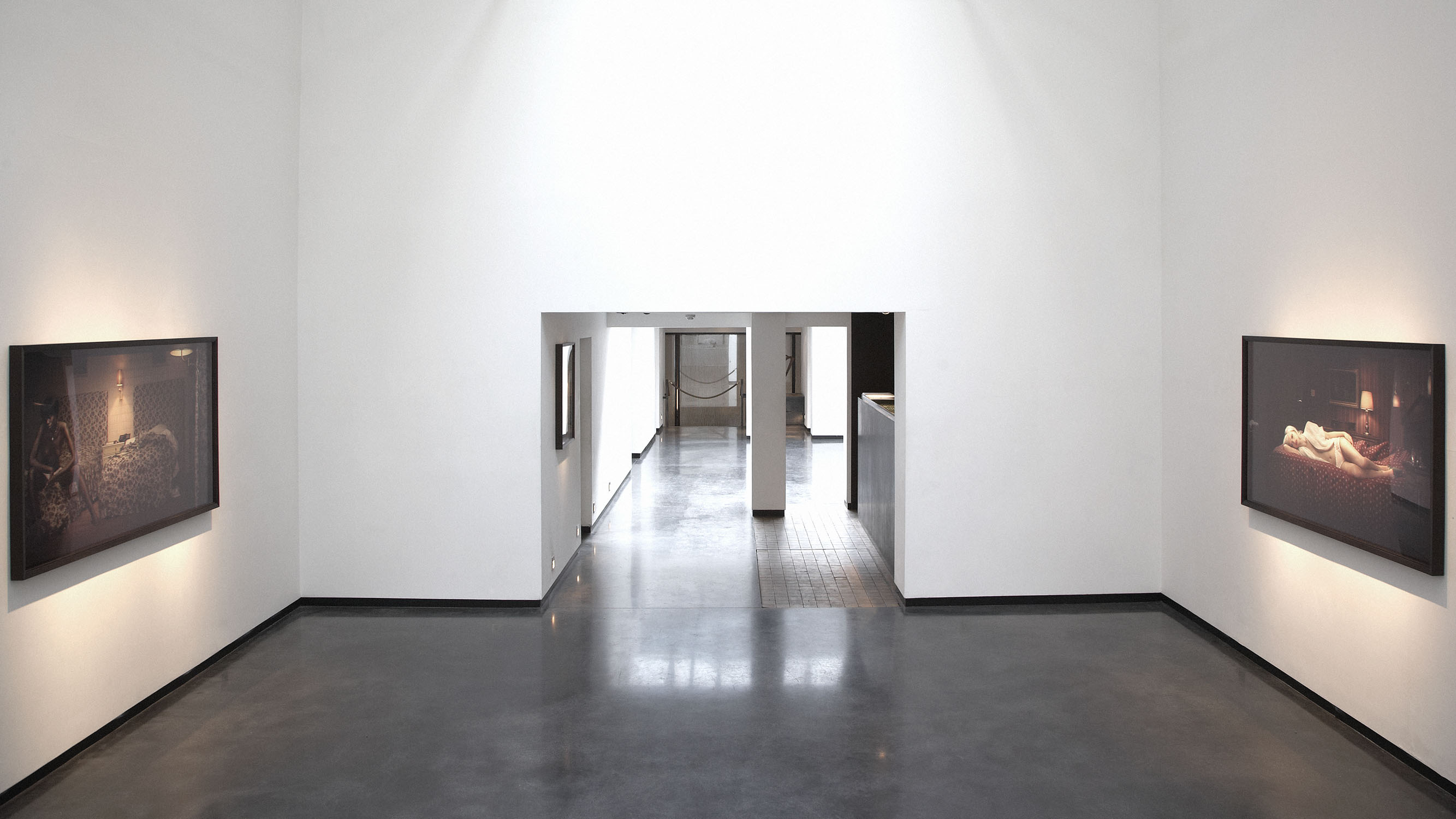 hotel, 2010 | Erwin Olaf